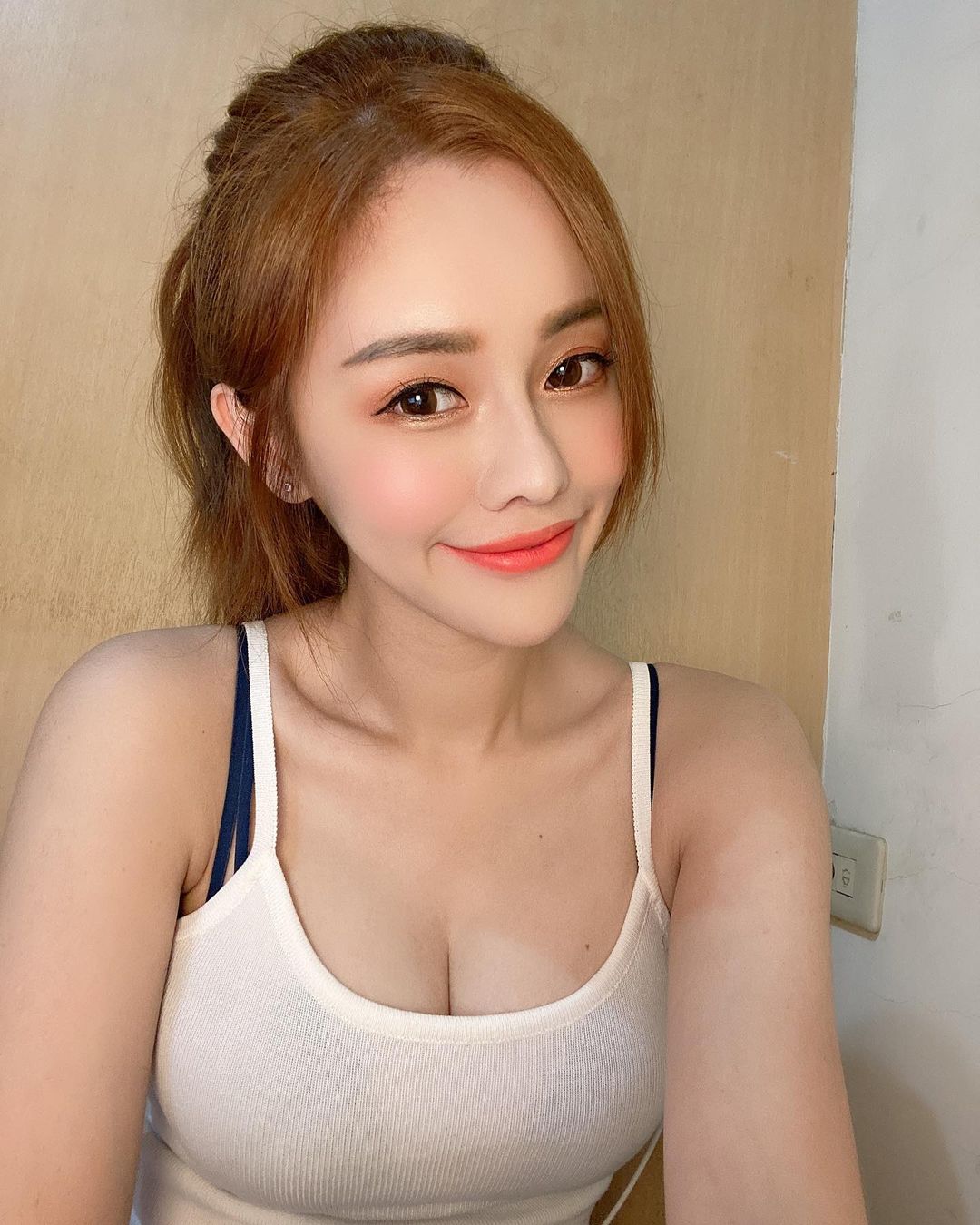 Zeiuss | Candice Lin 糖果 photos